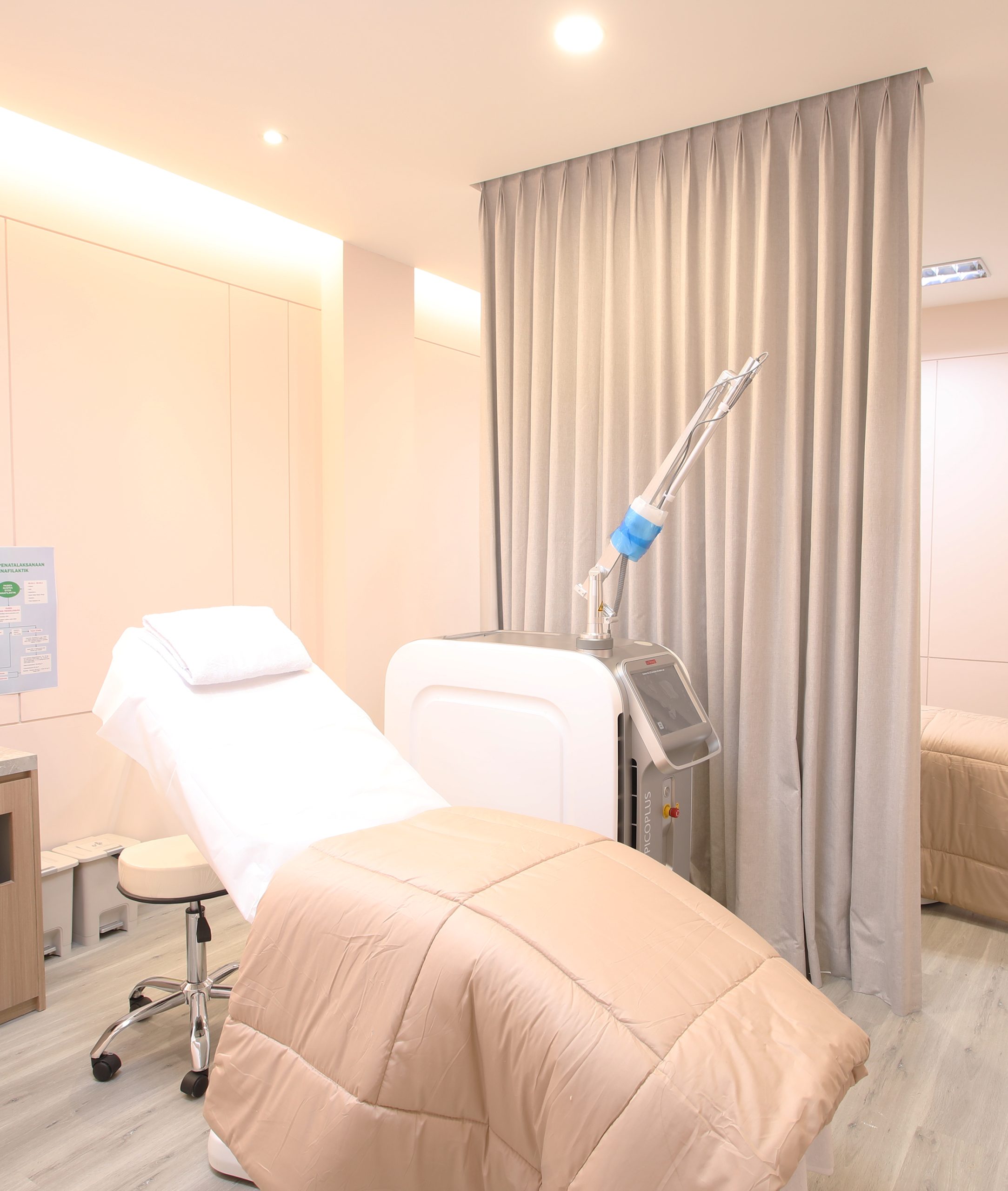 Senopati – Jakarta – Clinic de' Votre Peau